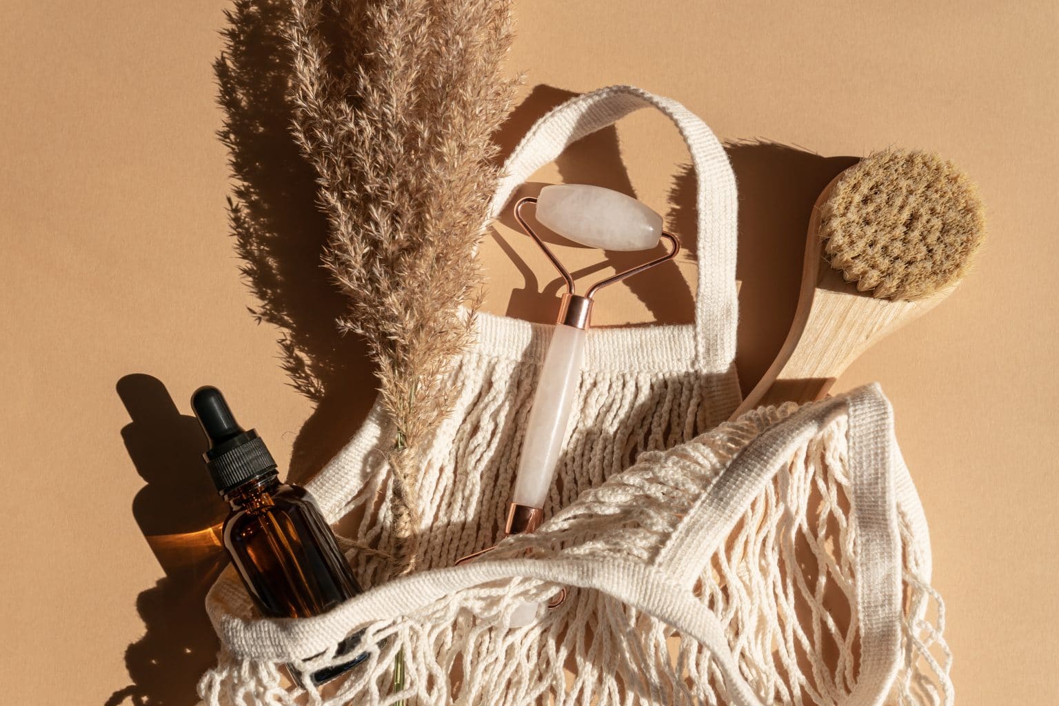 Rodillos de jade y cuarzo: el masaje facial - Clic&Post